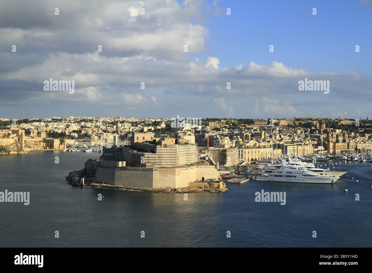 The view of the Grand harbor and Fort Saint Angelo on the seaward of ...