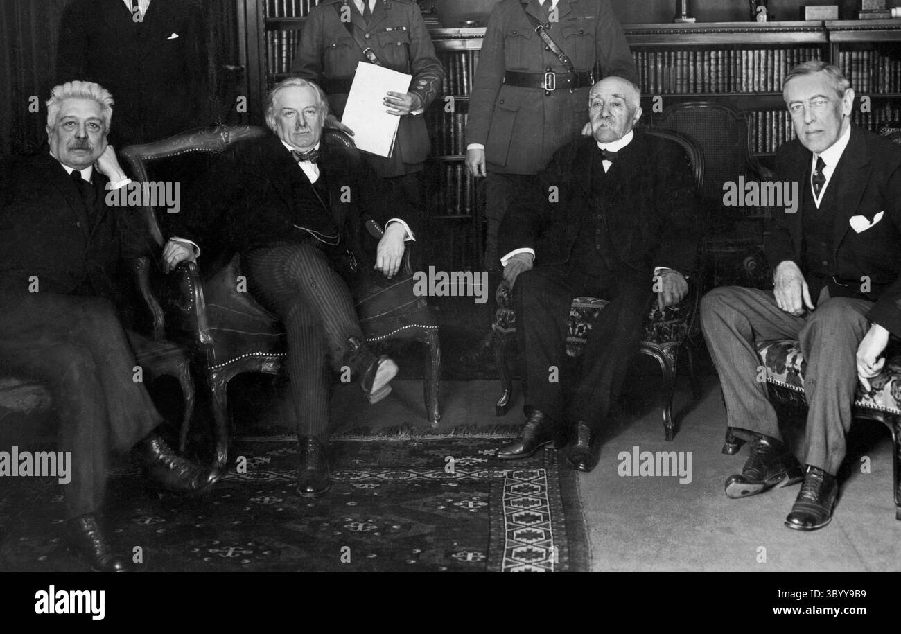 Treaty of versailles 1919 hi-res stock photography and images - Alamy