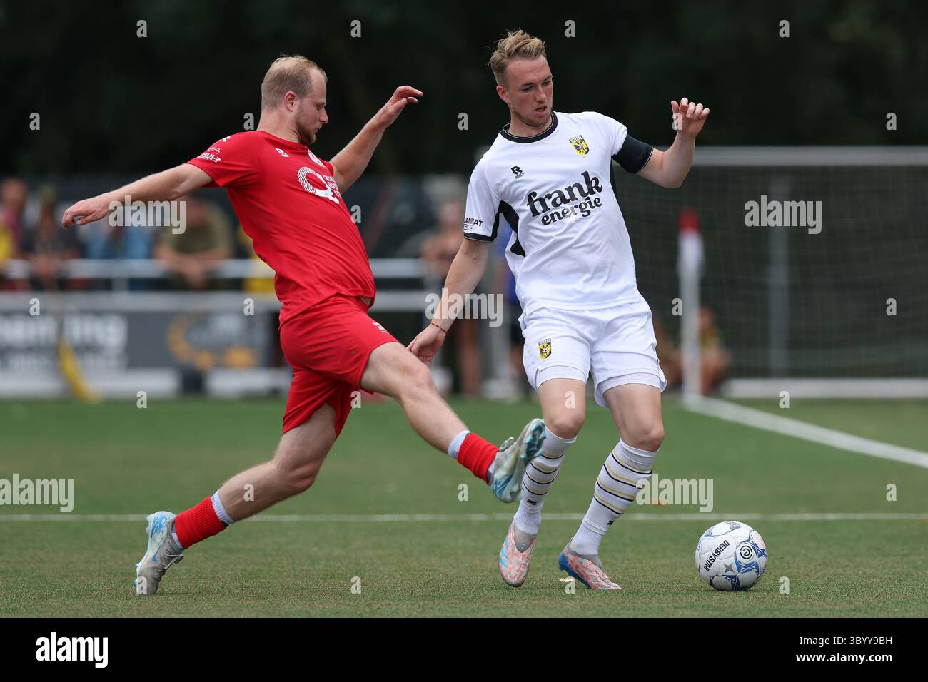 ARNHEM, NETHERLANDS - JULY 20: Hesse Donovan of MASV, Justin Bakker of ...