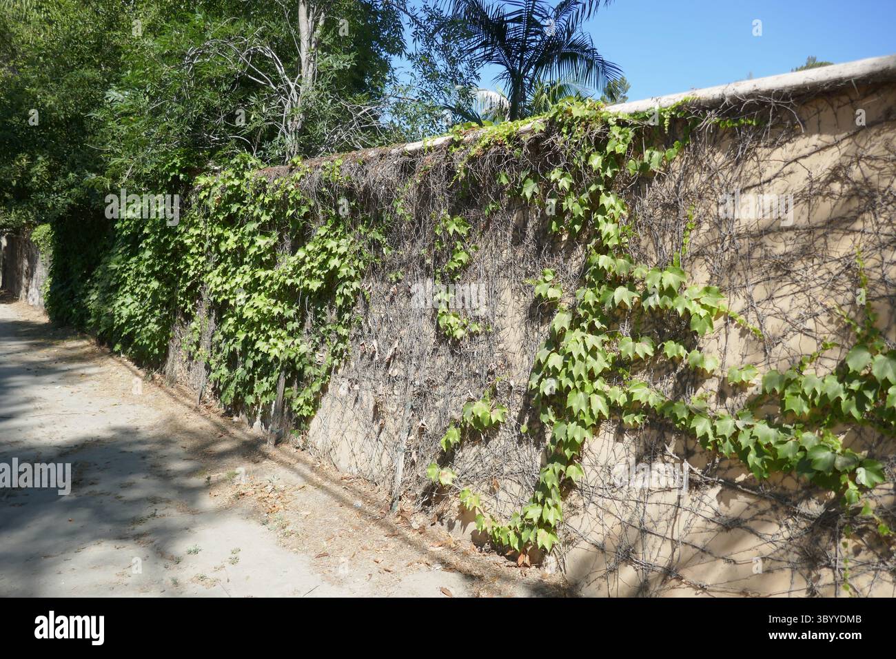 Encino, California, USA 2nd July 2025 Actor John Wayne Former home at ...