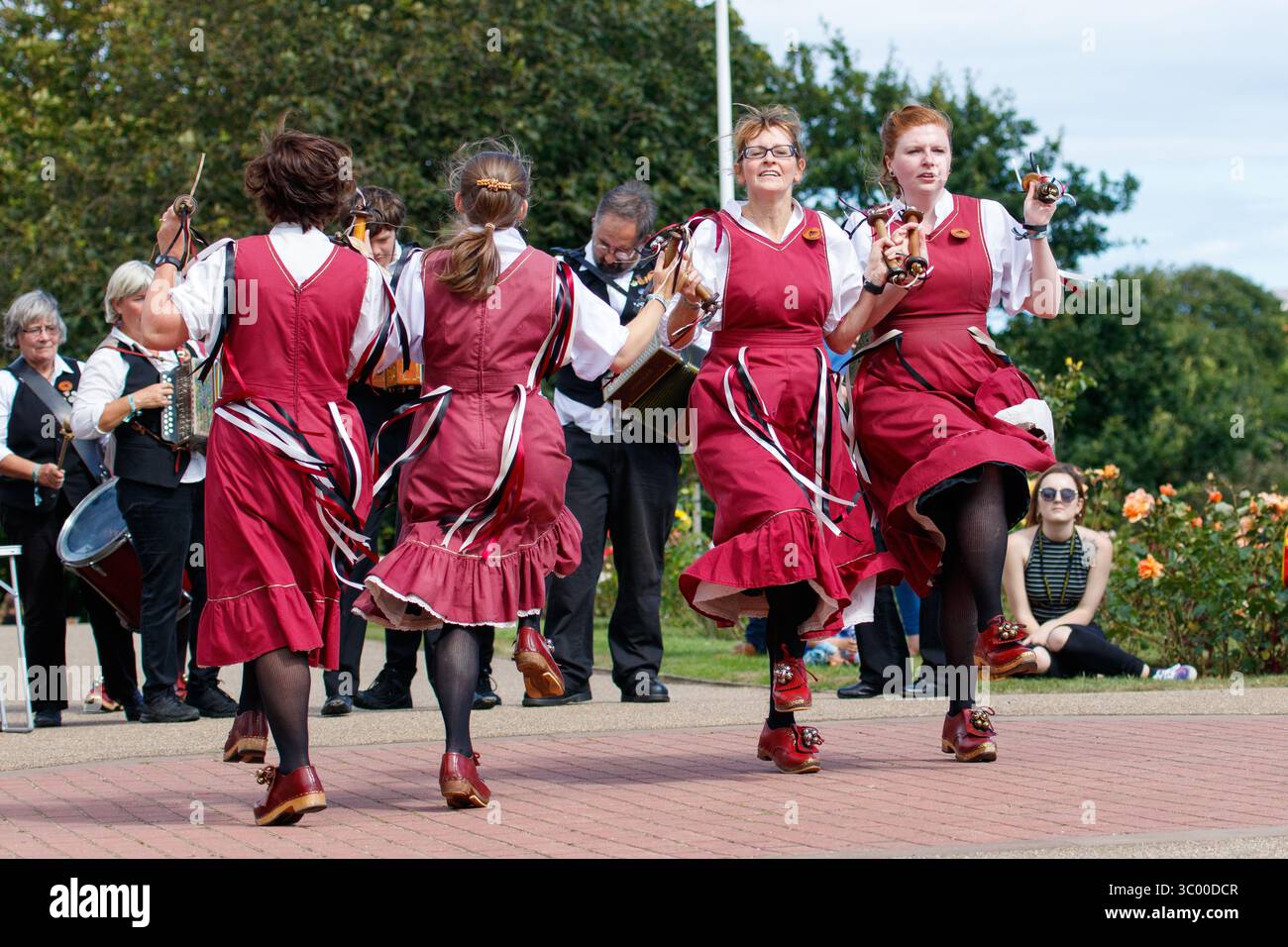 Whitby folk festival hi-res stock photography and images - Alamy