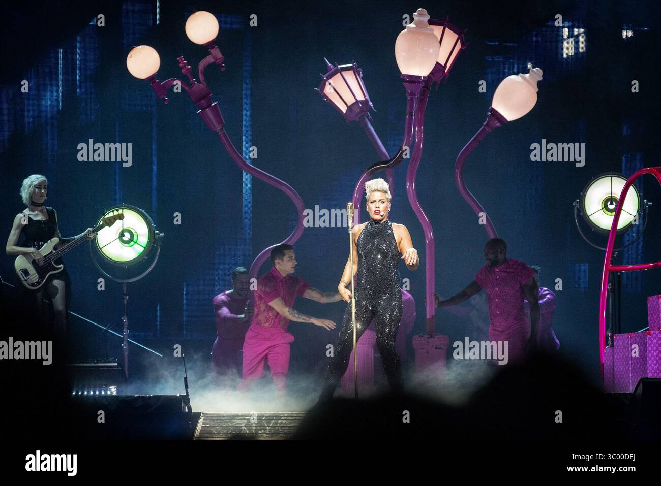 The singer pink norway hi-res stock photography and images - Alamy