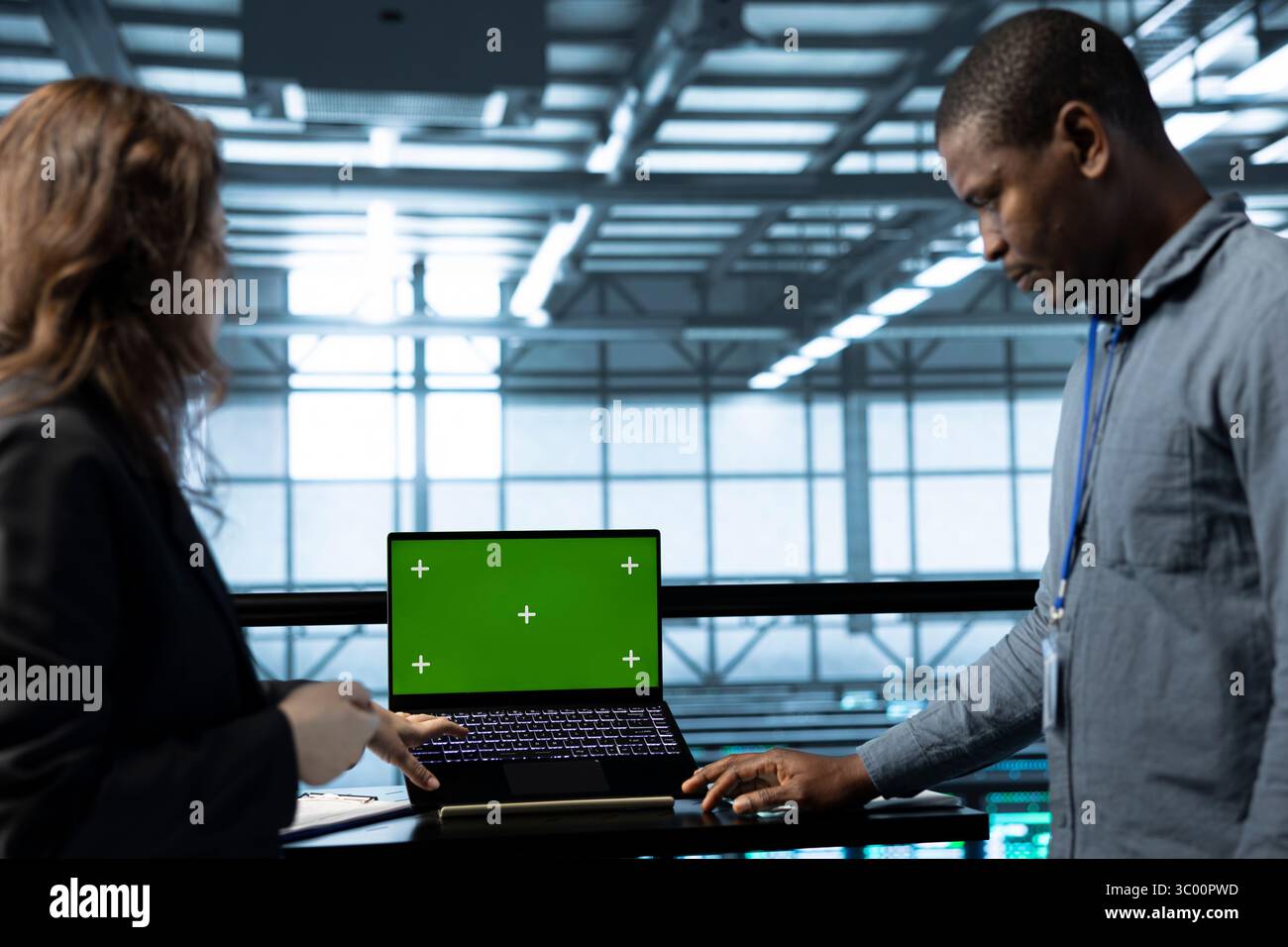 Admins using green screen hi-res stock photography and images - Alamy