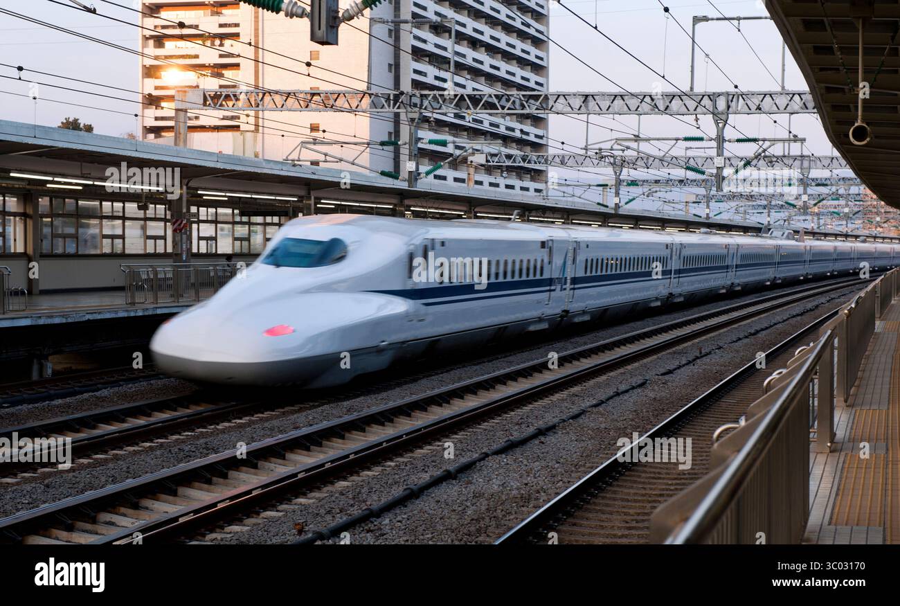 Japan Railway (JR) Tokaido Line N700 Series nozomi shinkansen super ...