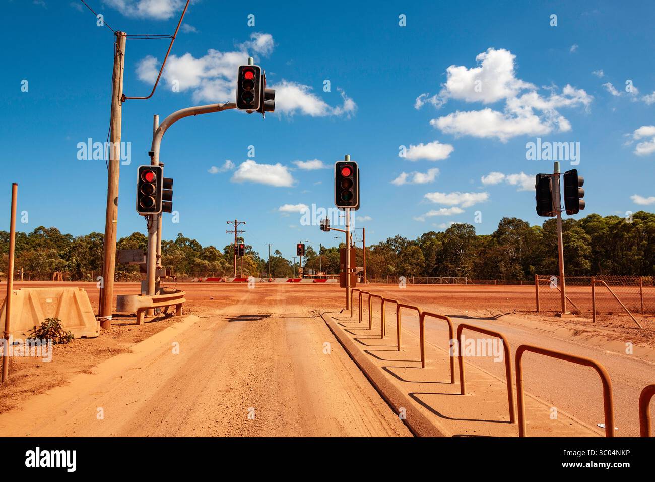 traffic lights haul road weipa main road into weipa stop for mining ...