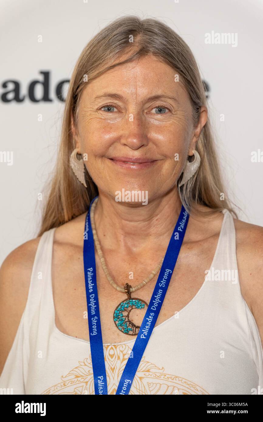 Musician Jennifer Youngs attends Palisades Dolphin Strong Benefit ...