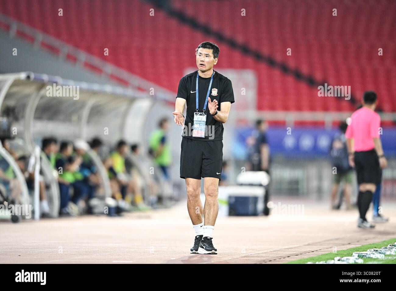 Wuhan Three Towns Football Club 1-1 draw Qingdao West Coast Football ...