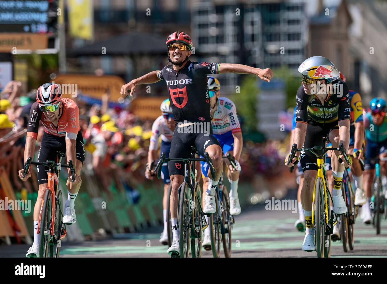 Tour de France 2025, Stage 15, Muret to Carcassonne. Julian Alaphilippe ...