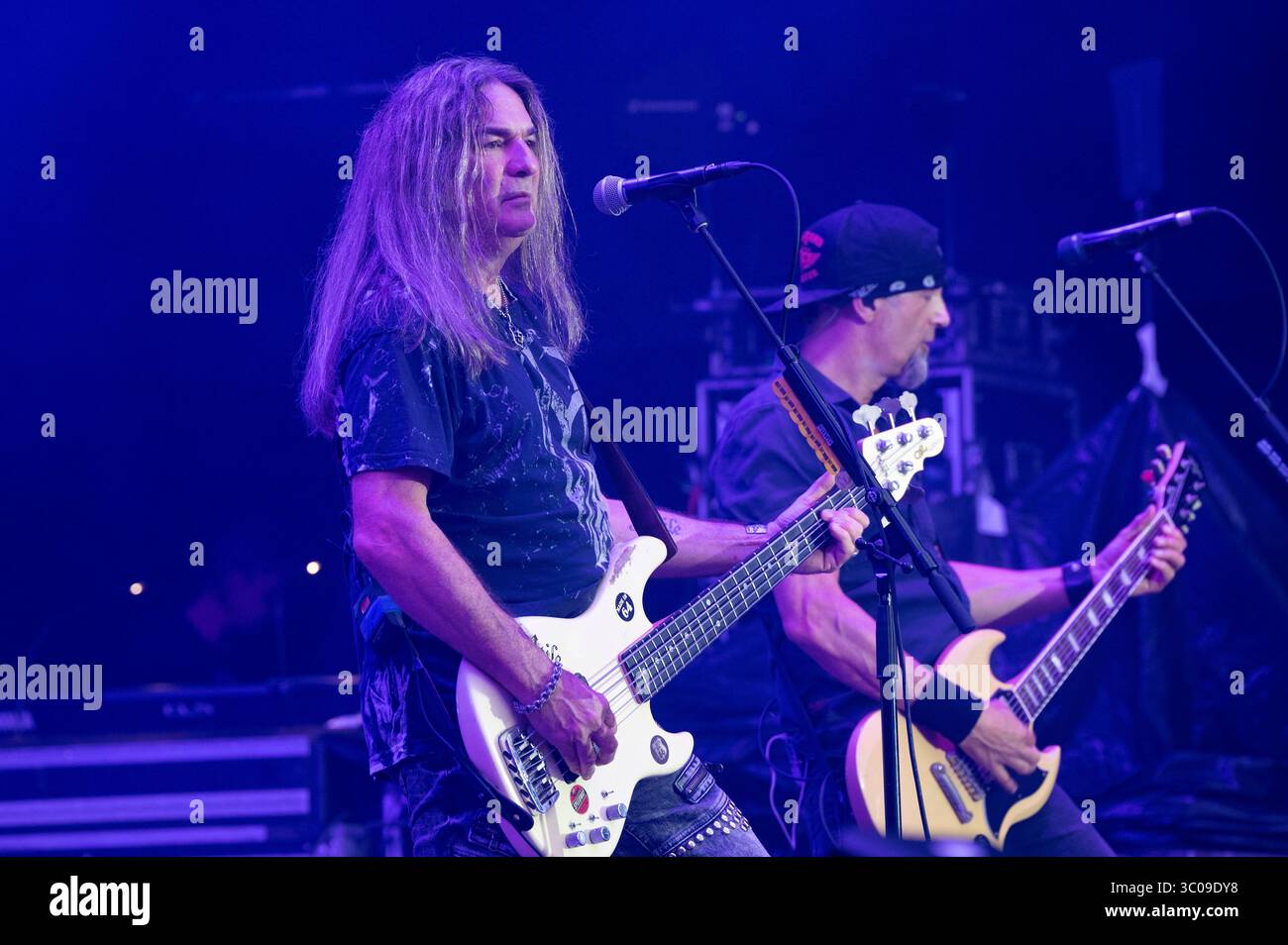 Marc Lynn und Freddy Scherer von Gotthard live bei der Konzertreihe ...