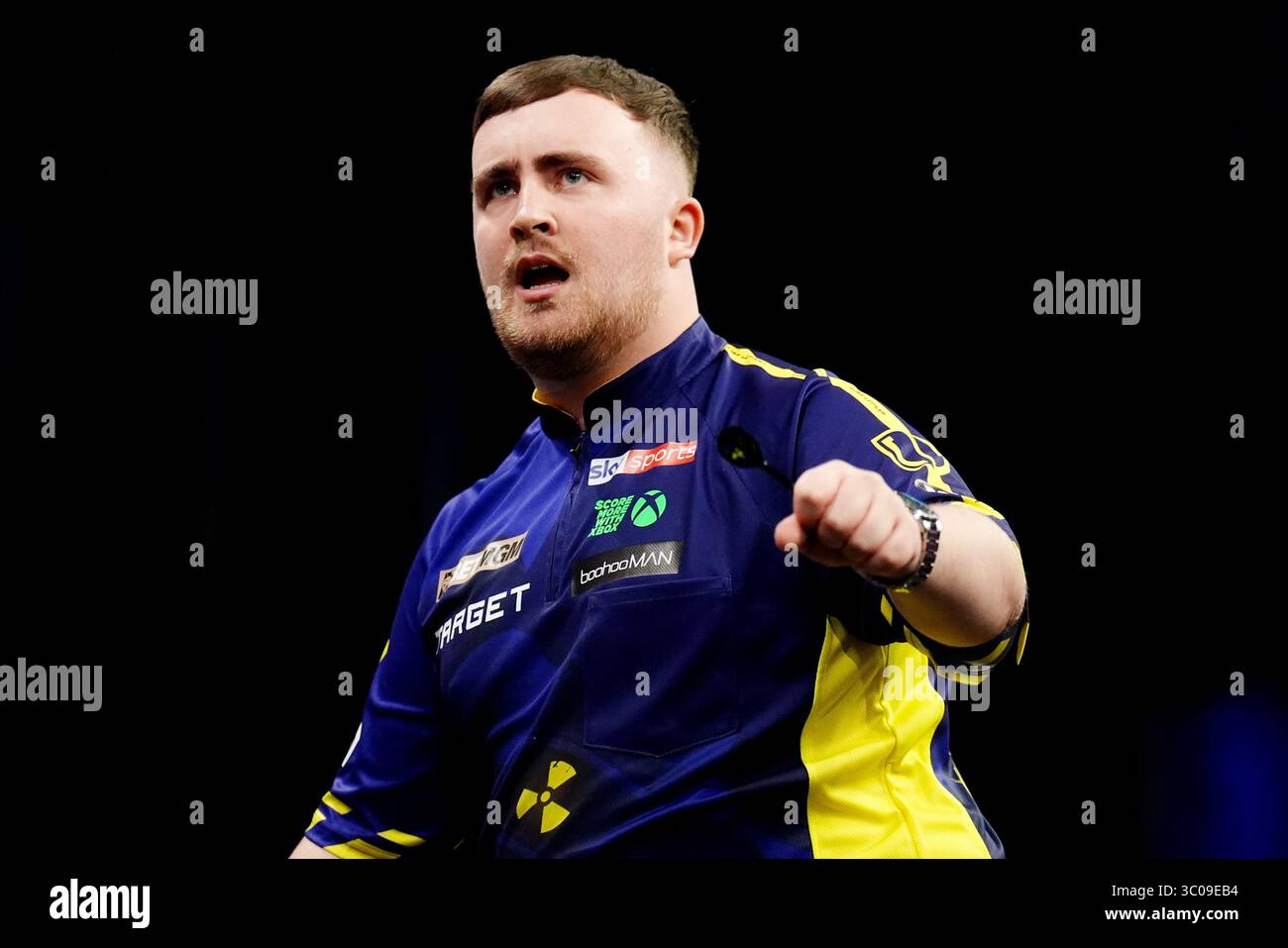 World matchplay darts 2025 hi-res stock photography and images - Alamy