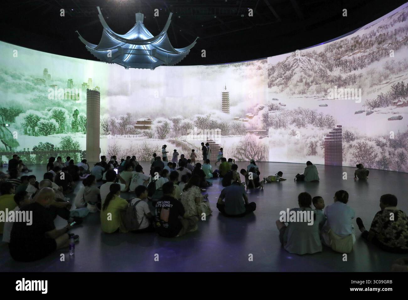 People visit the China Grand Canal Museum in Yangzhou City, east China ...