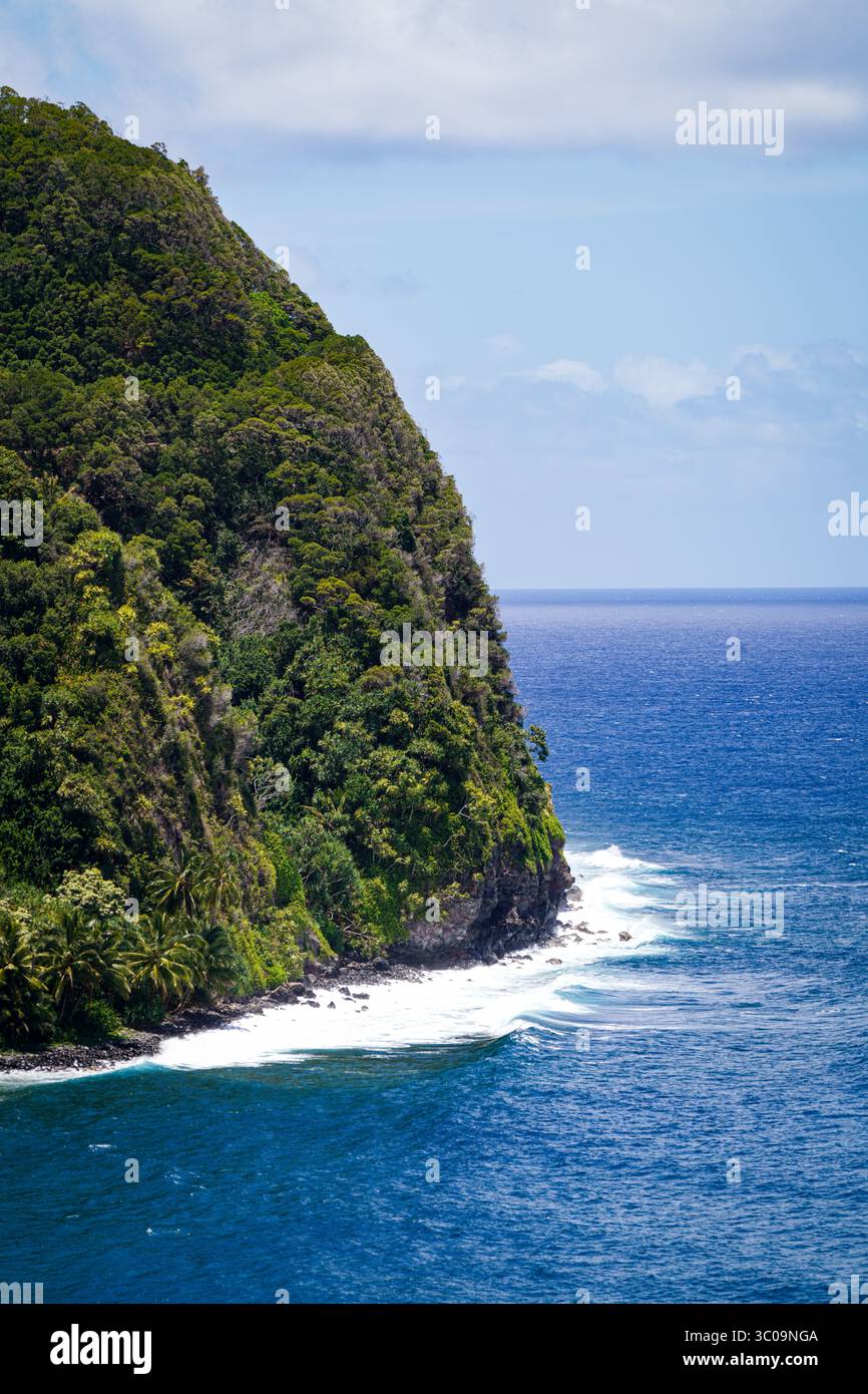 Breathtaking View of Maui's Coastline Along the Road to Hana Stock ...