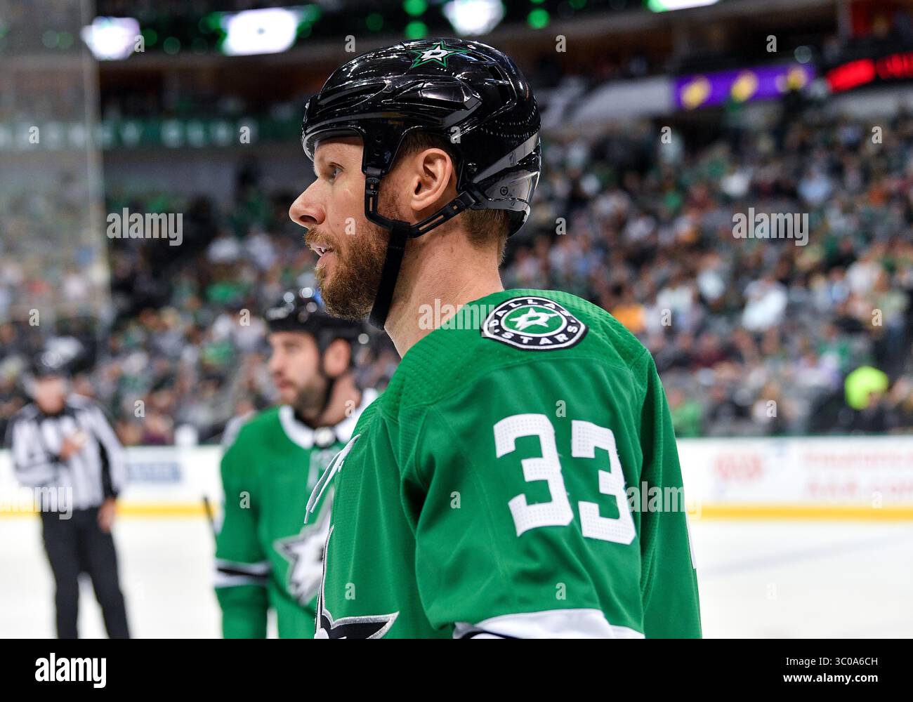 Dallas Stars defenseman Marc Methot (33 during the Los Angeles Kings at ...