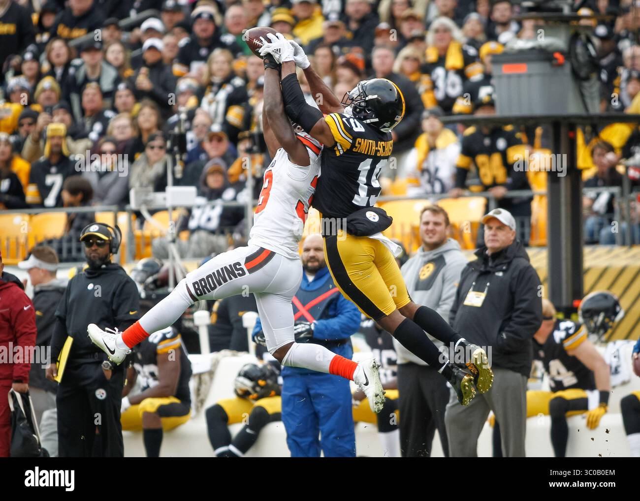 October 28, 2018 - Pittsburgh, Pennsylvania, U.S - Cleveland Browns ...