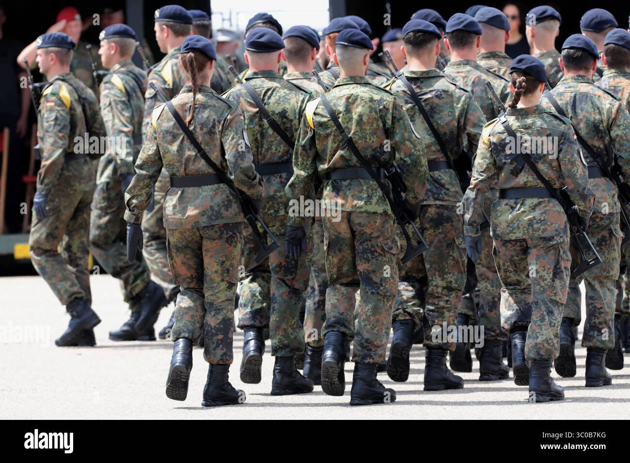 Soldaten des Jägerbataillons 292 JgBtl 292 der Bundeswehr in ...