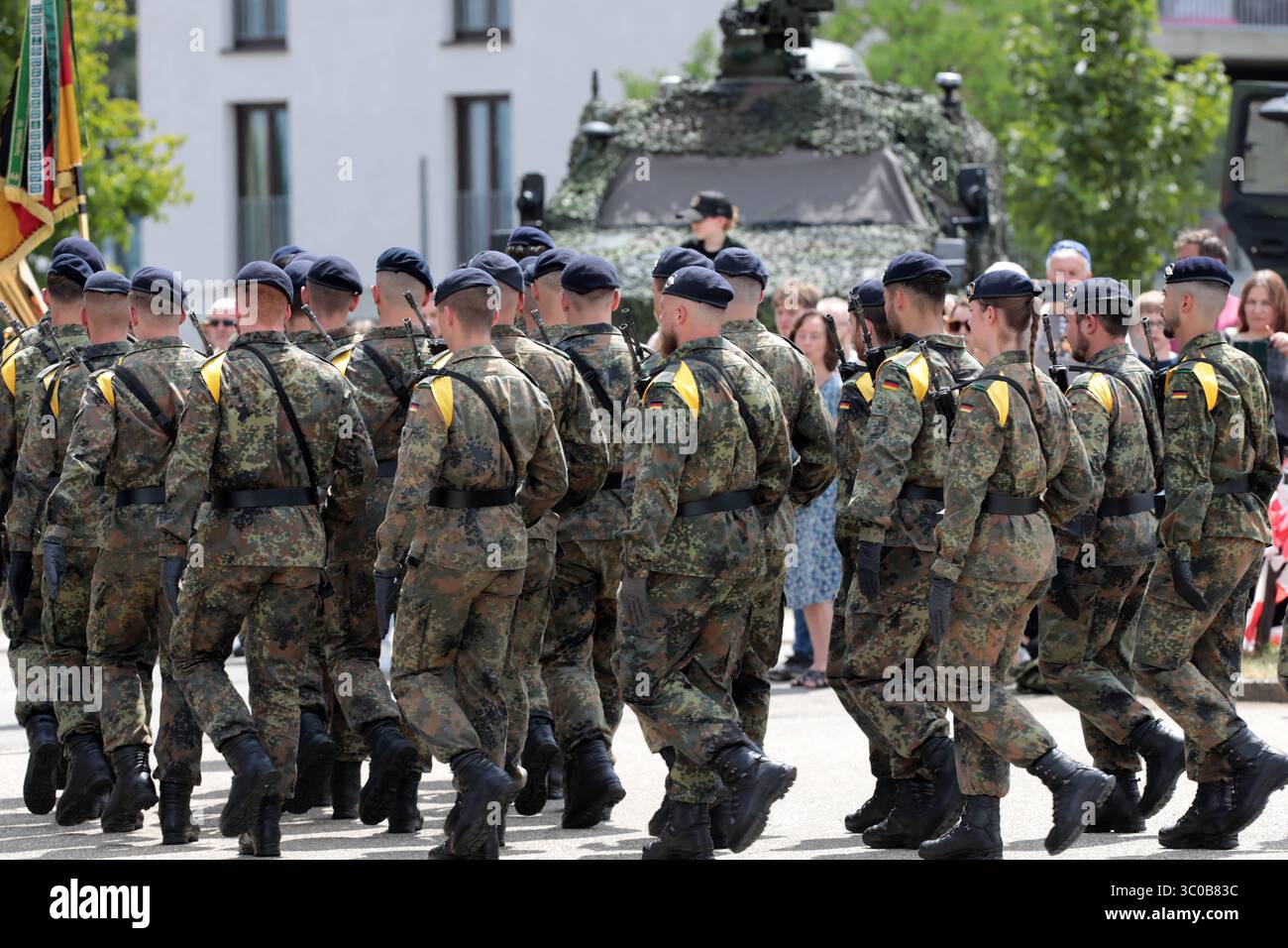 Soldaten des Jägerbataillons 292 JgBtl 292 der Bundeswehr in ...