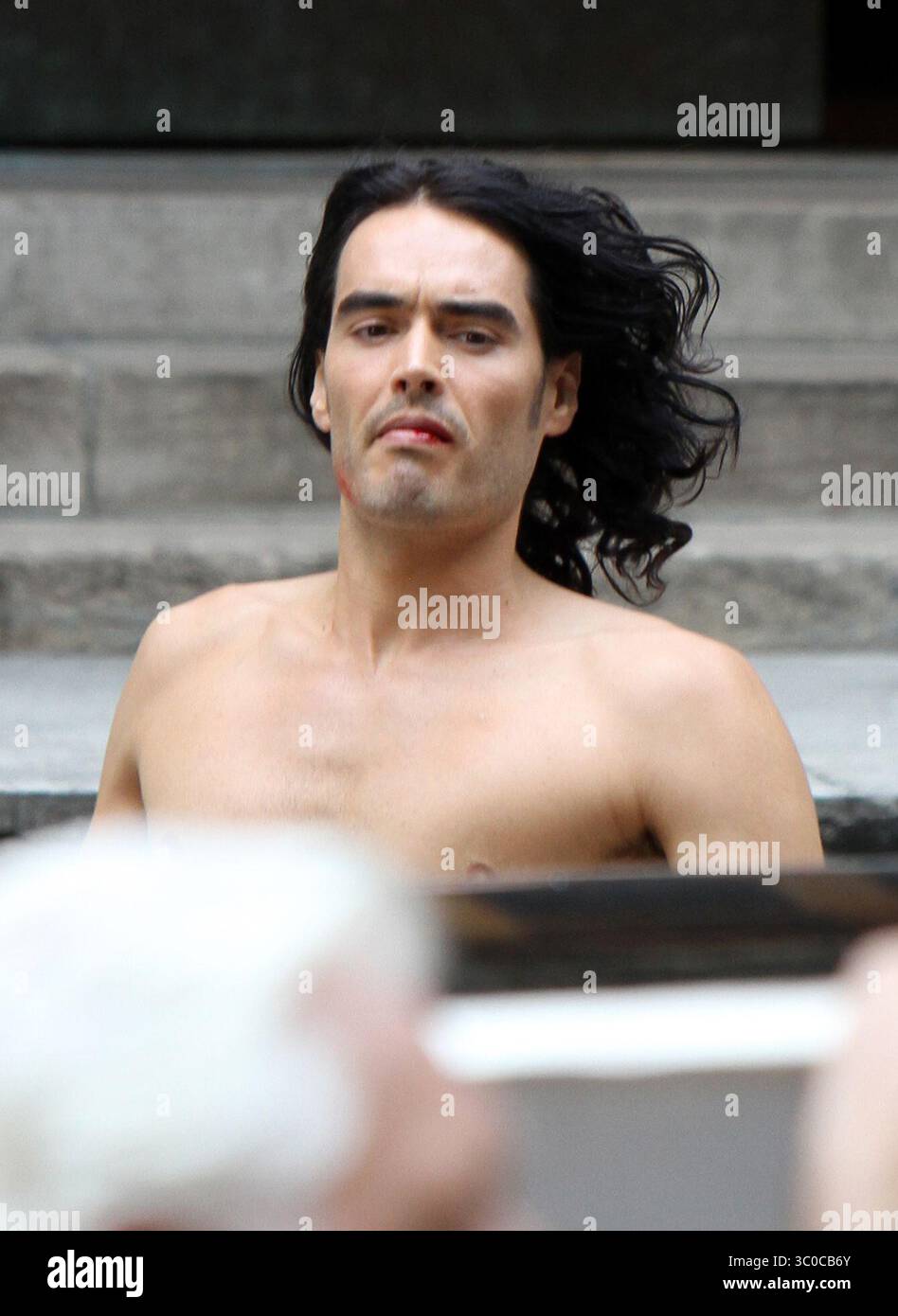 Russell Brand on the set of "Arthur" in New York City - 28 July 2010 ...
