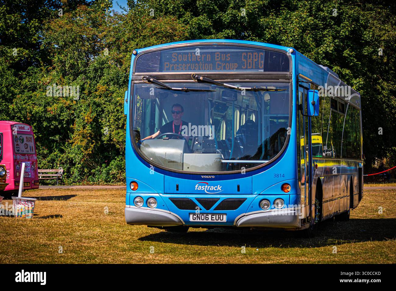 GN06 EUU - Volvo B7RLE Wright Eclipse Gemini - Arriva Kent Thameside ...