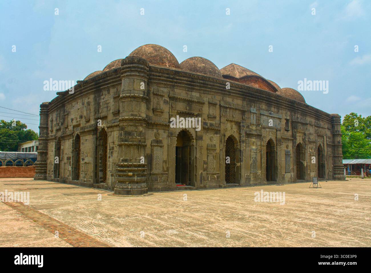Mughal era mosque hi-res stock photography and images - Alamy