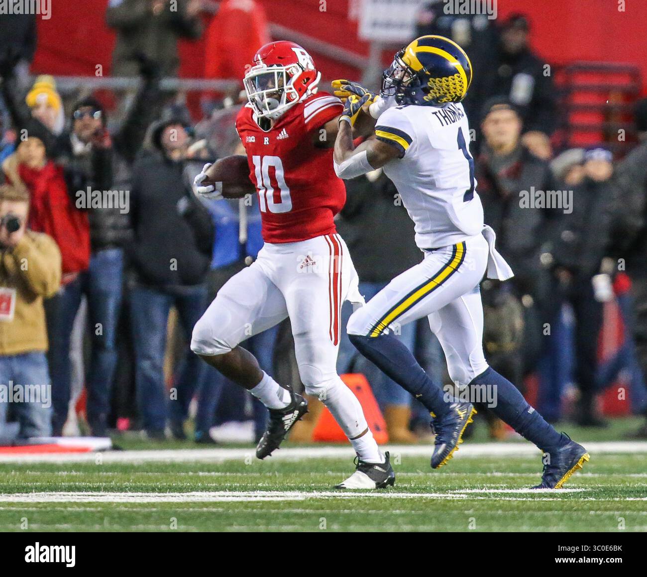 November 10, 2018: Michigan Wolverines defensive back Ambry Thomas (1 ...