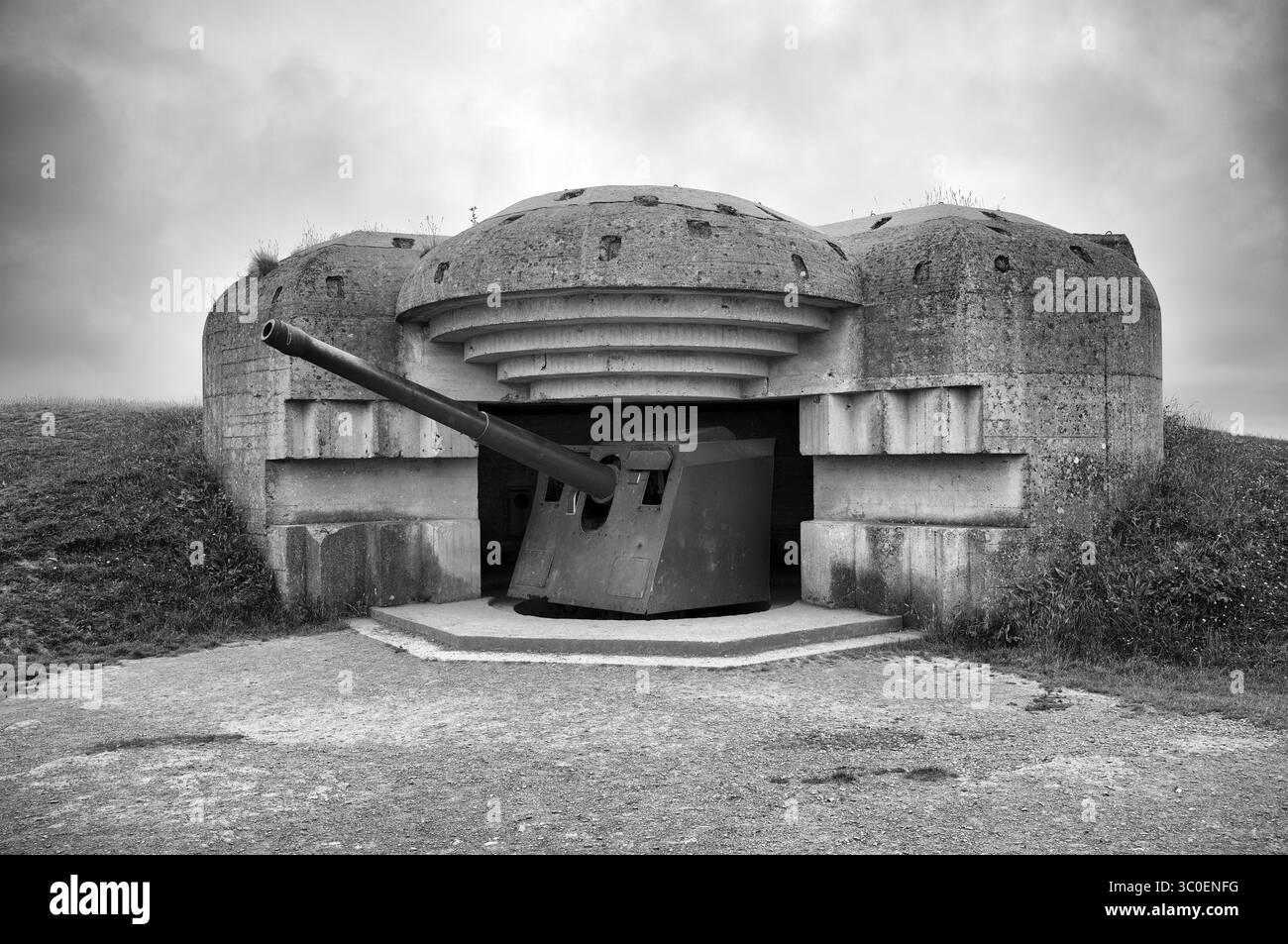 German Krupp 15 cm cannon, gun, in the bunker of the Le Chaos battery ...