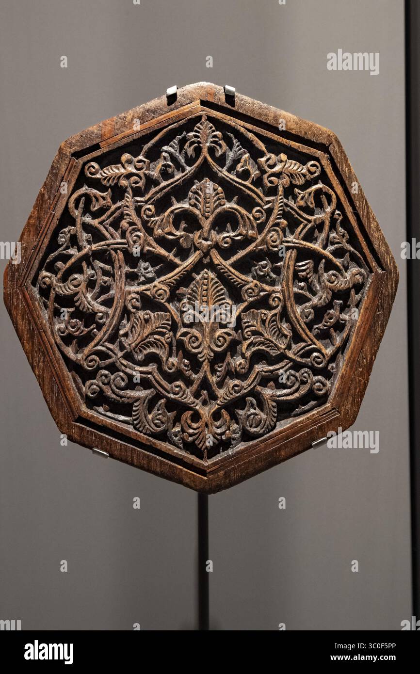 Minbar panel, panelling of the pulpit in a mosque, Mamelucca, wood ...