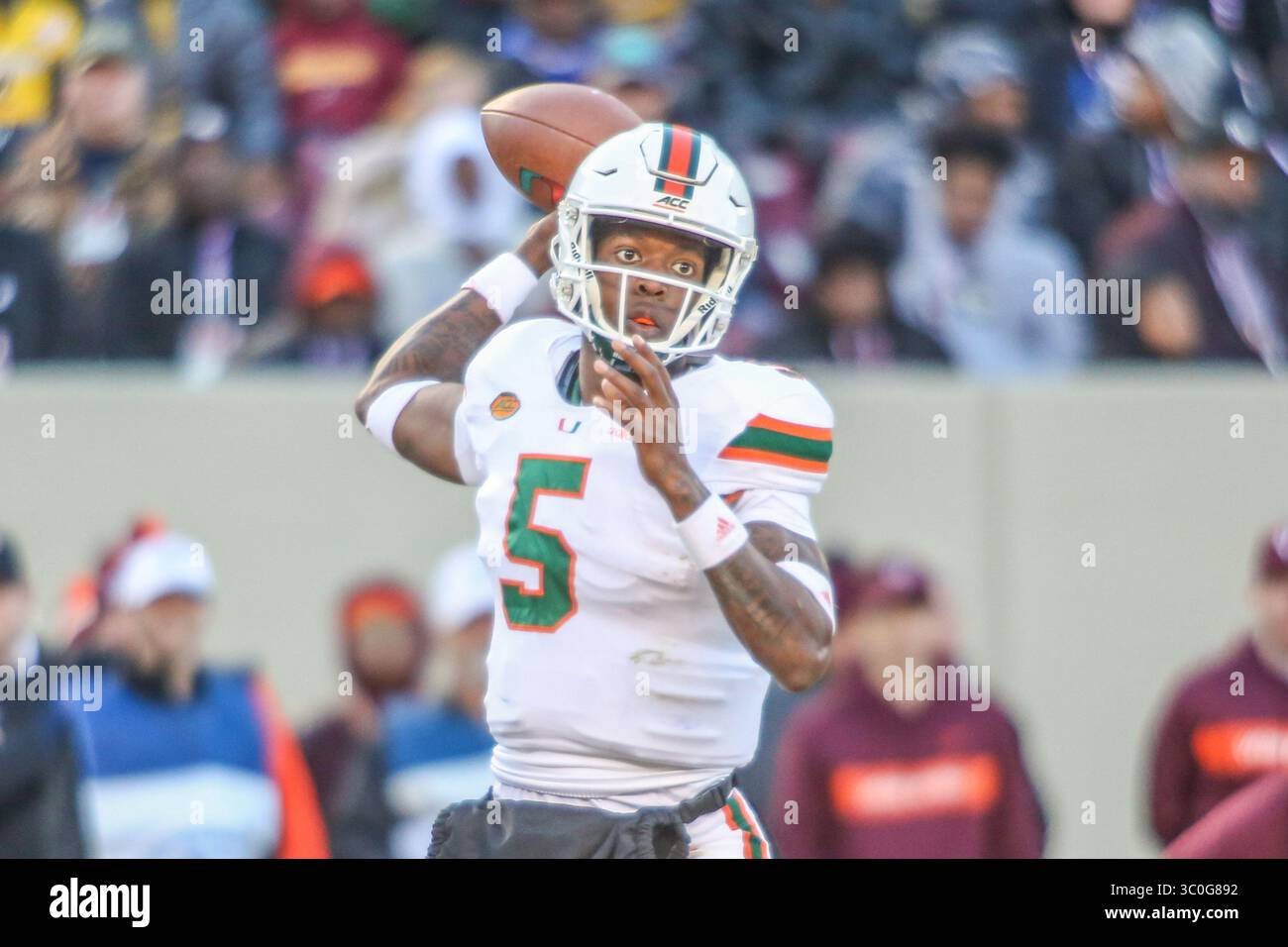 November 17, 2018: Miami Hurricanes quarterback N'Kosi Perry (5) looks ...