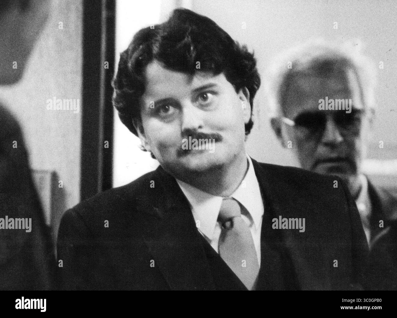 March 3, 1989 - Tampa, Florida, U.S. - Convicted serial killer BOBBY ...