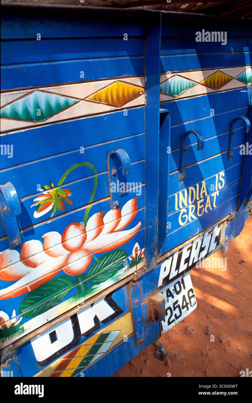 Vehicle registration plates of india hi-res stock photography and ...