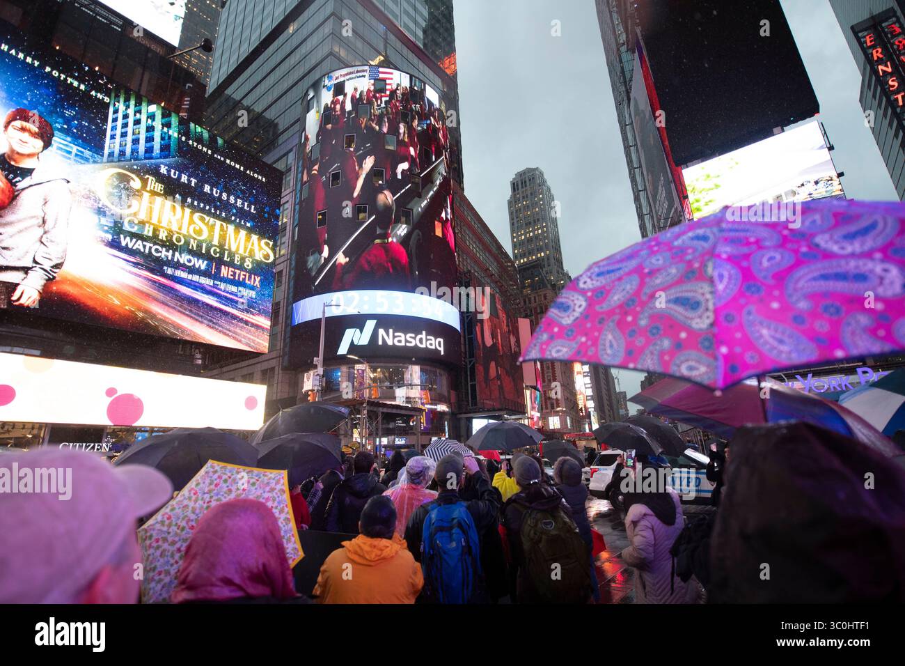 Live nasa tv broadcast hi-res stock photography and images - Alamy