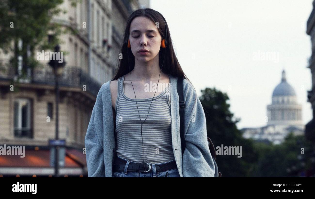 KIM HIGELIN in CONSENT (2023) -Original title: LE CONSENTEMENT ...