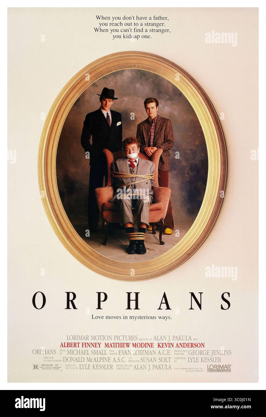 ORPHANS (1987), directed by ALAN J. PAKULA. Credit: LORIMAR PRODUCTIONS / Album Stock Photo - Alamy