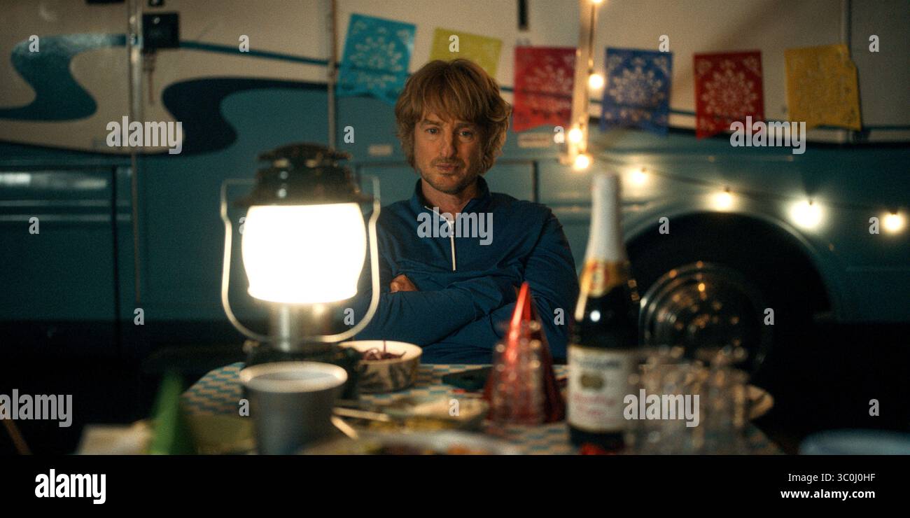 OWEN WILSON in STICK (2025), directed by DAVID DOBKIN, JOHN HAMBURG ...