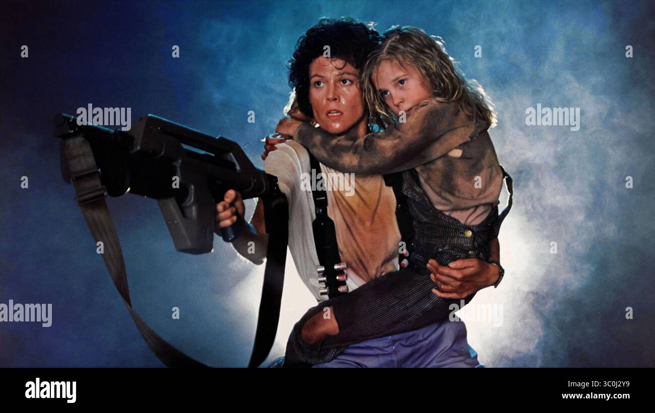 SIGOURNEY WEAVER and CARRIE HENN in ALIEN 2 (1986) -Original title ...