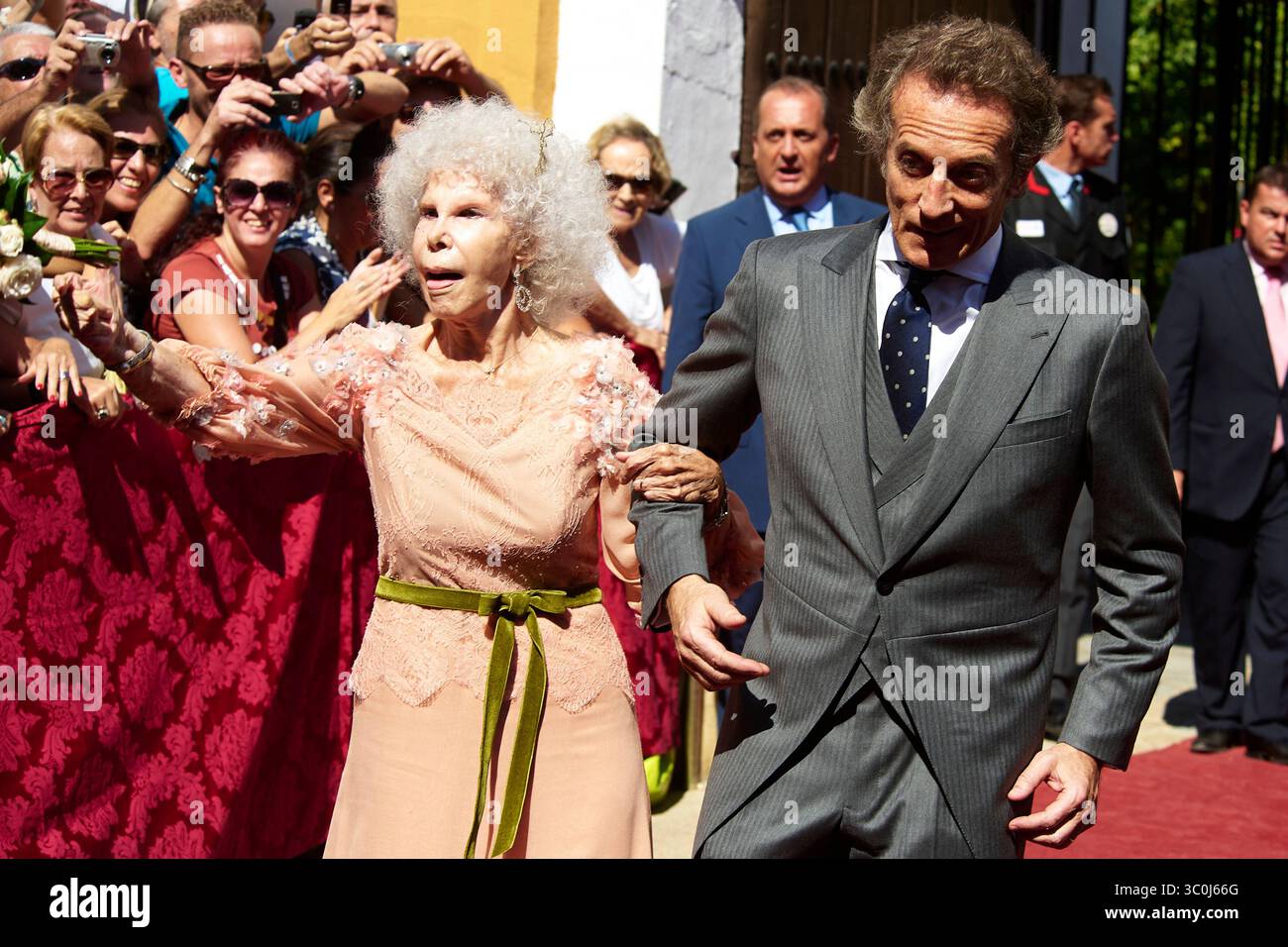 Duchess of Alba and Alfonso Diez wedding at Palacio de Duenas in ...