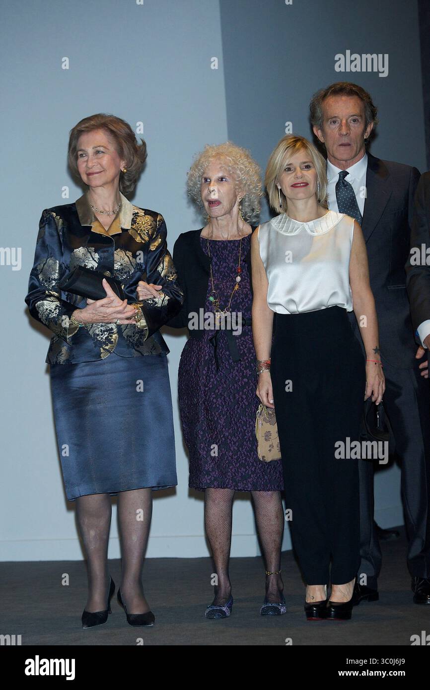 Spanish Queen Sofia, Duchess of Alba, Eugenia Martinez de Irujo and ...