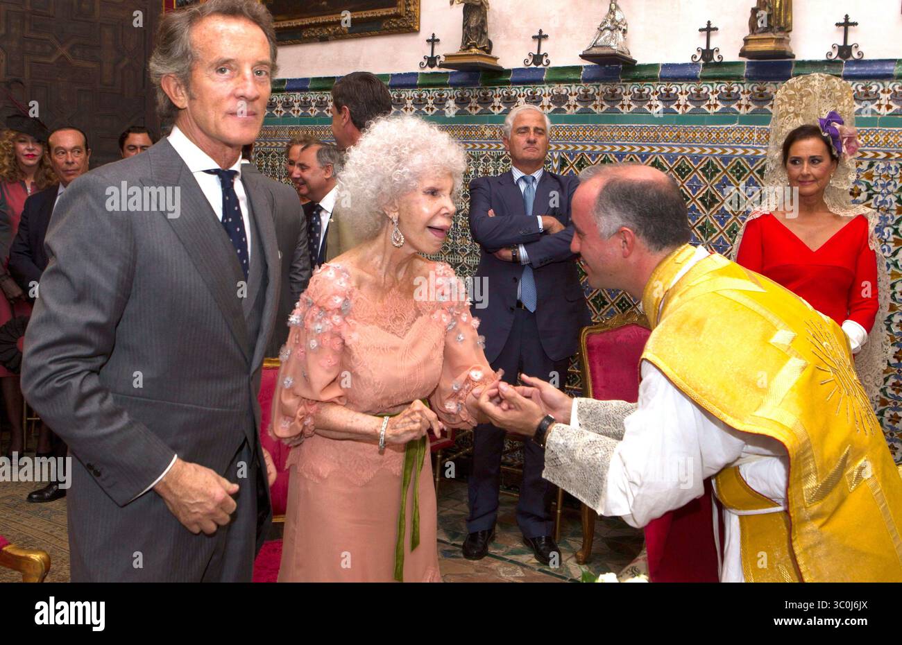 Duchess of Alba and Alfonso Diez wedding at Palacio de Duenas in ...