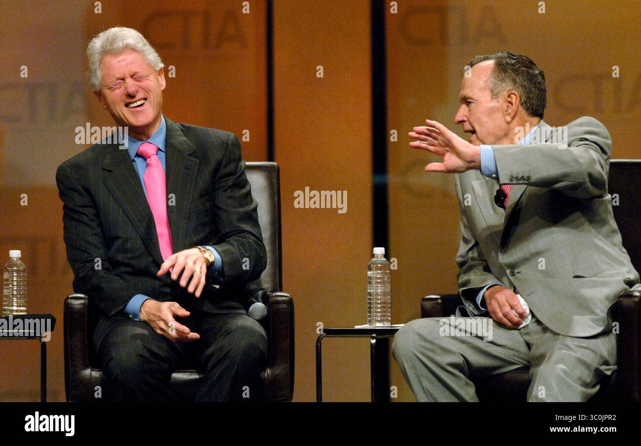 March 29, 2007 - Orlando, Florida, U.S. - Former president GEORGE H.W ...