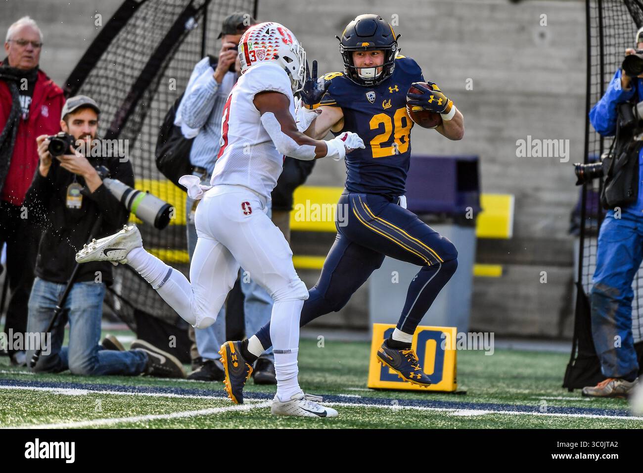 December 01, 2018: California Golden Bears running back Patrick Laird ...