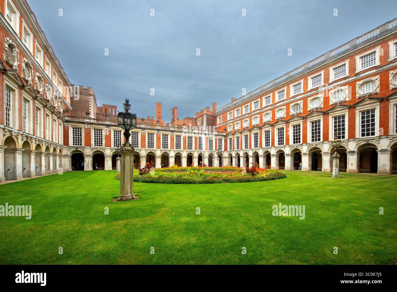 Event in hampton court hi-res stock photography and images - Alamy