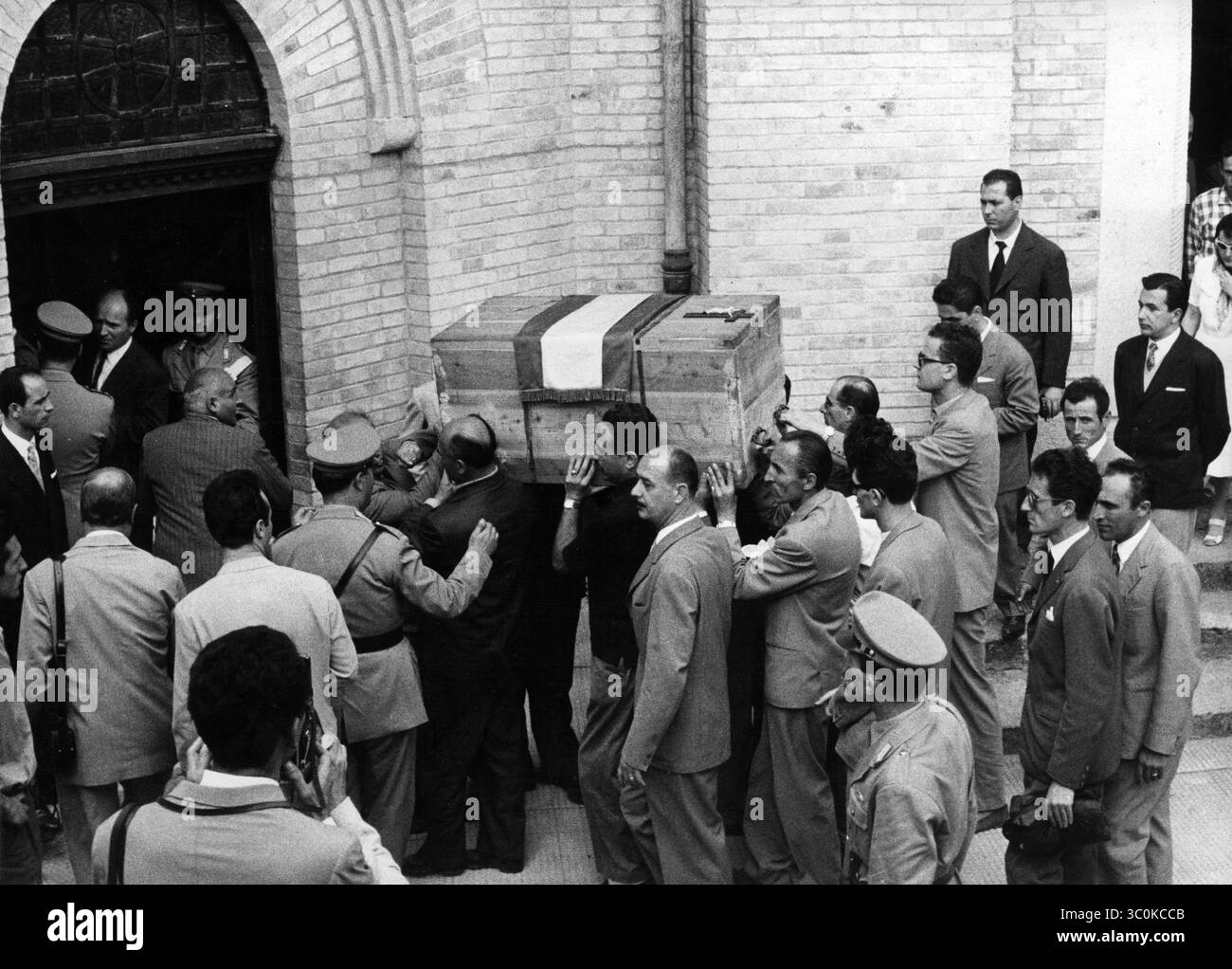 Benito mussolini death hi-res stock photography and images - Alamy