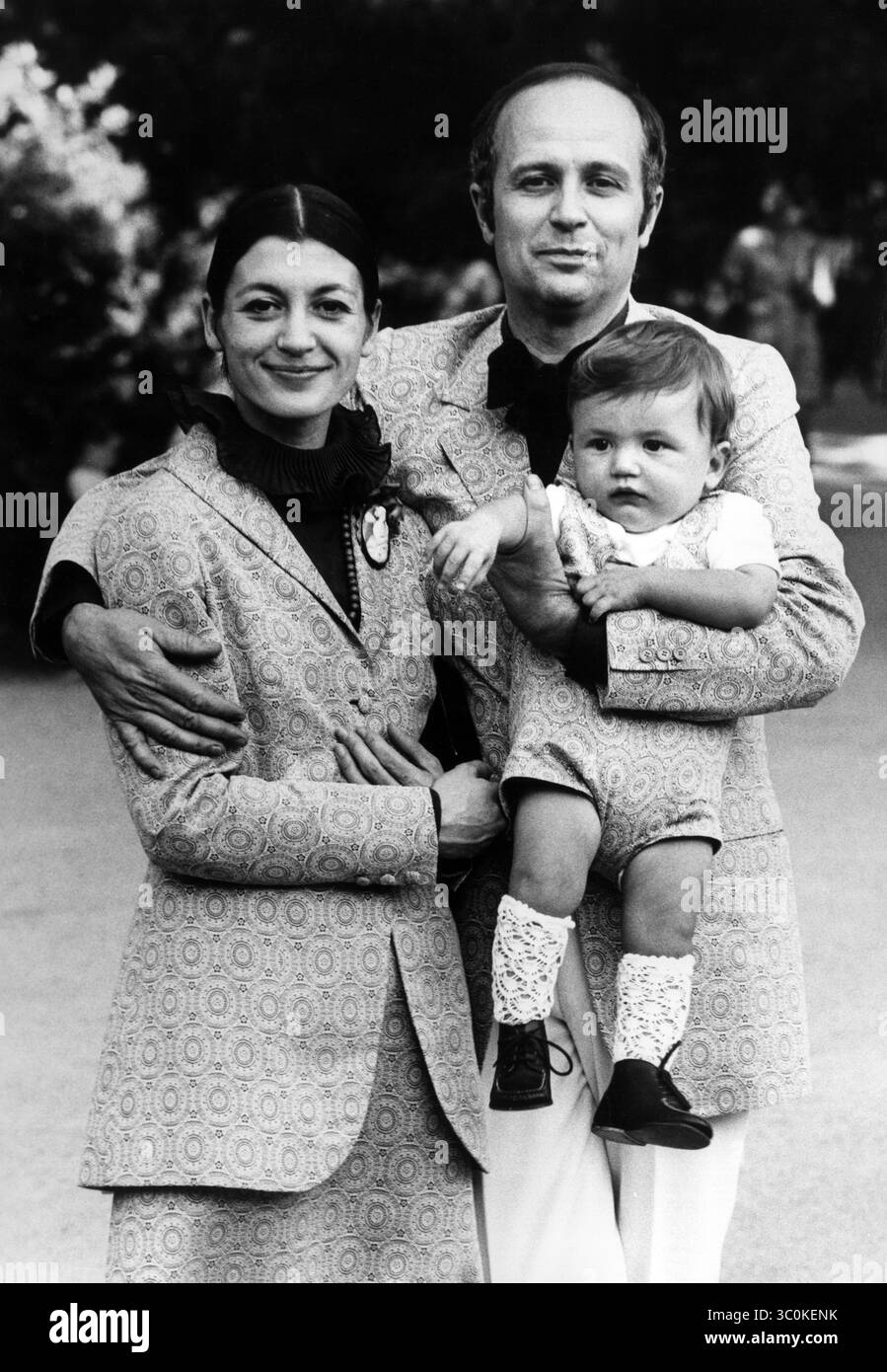 The Italian ballerina Carla Fracci posing with her husband Beppe ...