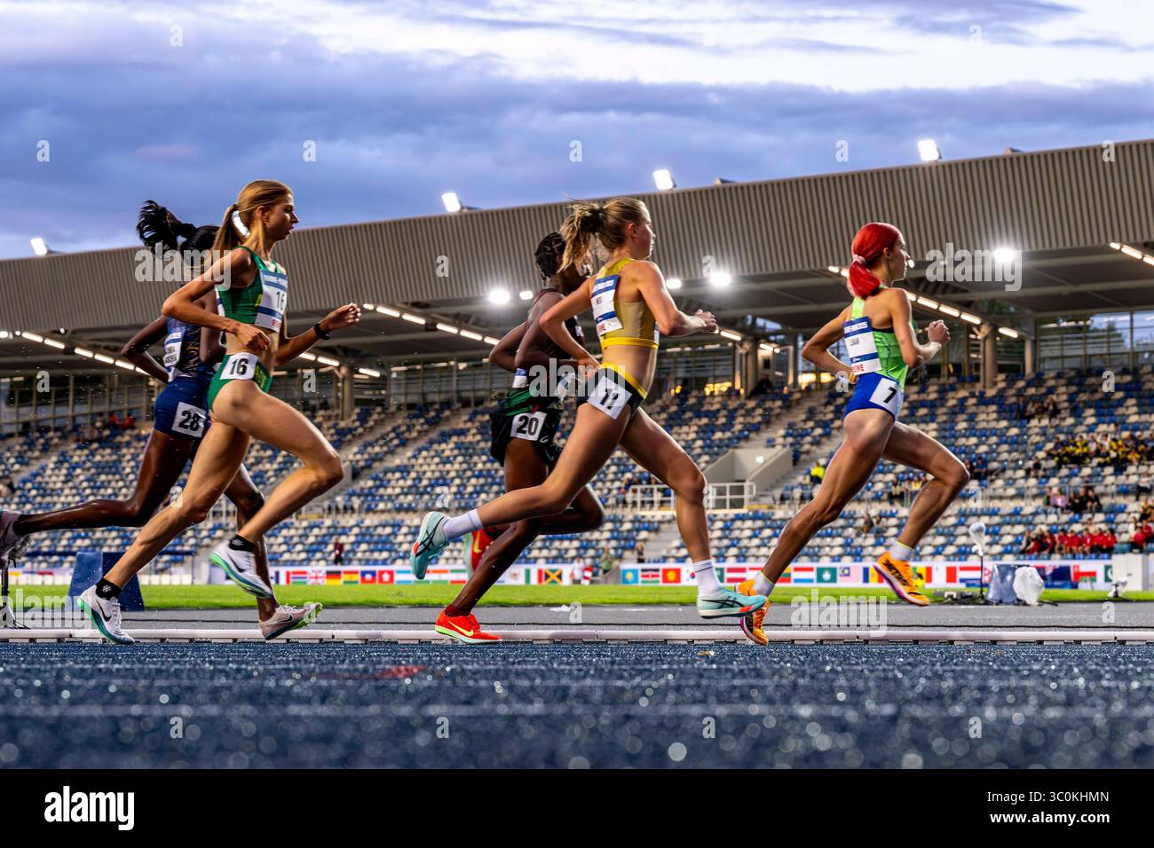 21 July 2025, North Rhine-Westphalia, Bochum: FISU World University Games 2025: 10000 meter run ...