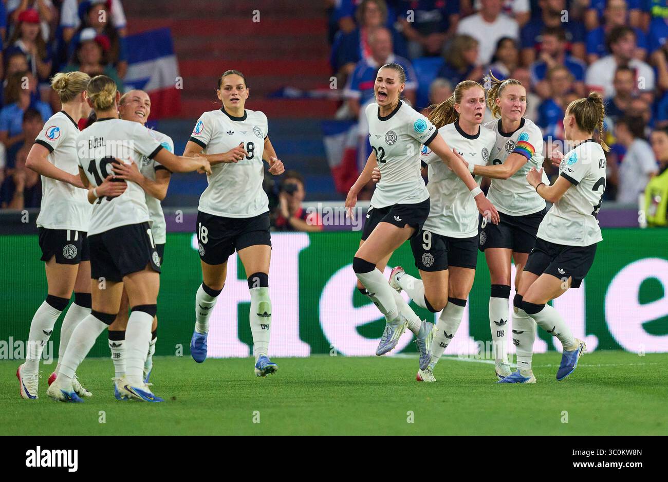 Sjoeke Nüsken #9 of Team Germany celebrates her goal, happy, laugh ...