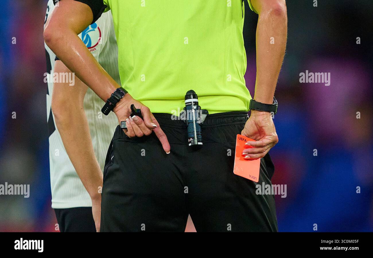 Basel, Switzerland. 19th July, 2025. referee Tess Olofsson shows red ...