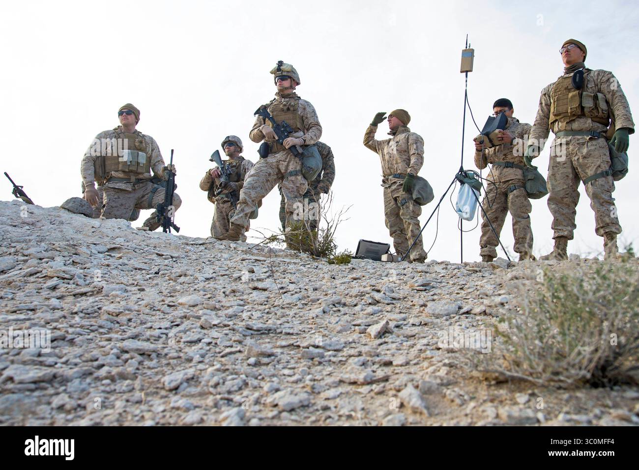 Marine corps intelligence system hi-res stock photography and images ...