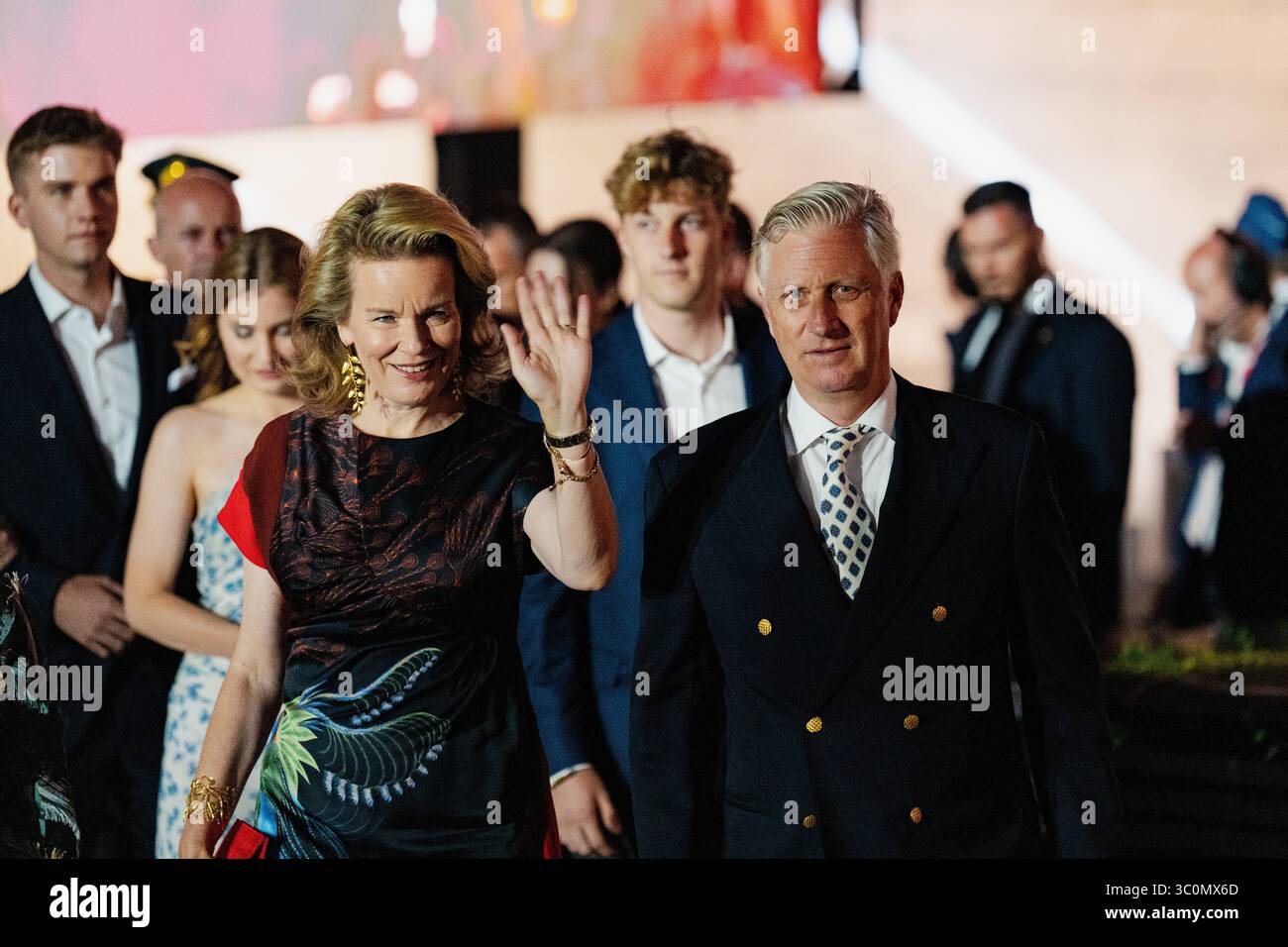 Queen Mathilde of Belgium, King Philippe - Filip of Belgium, Crown ...