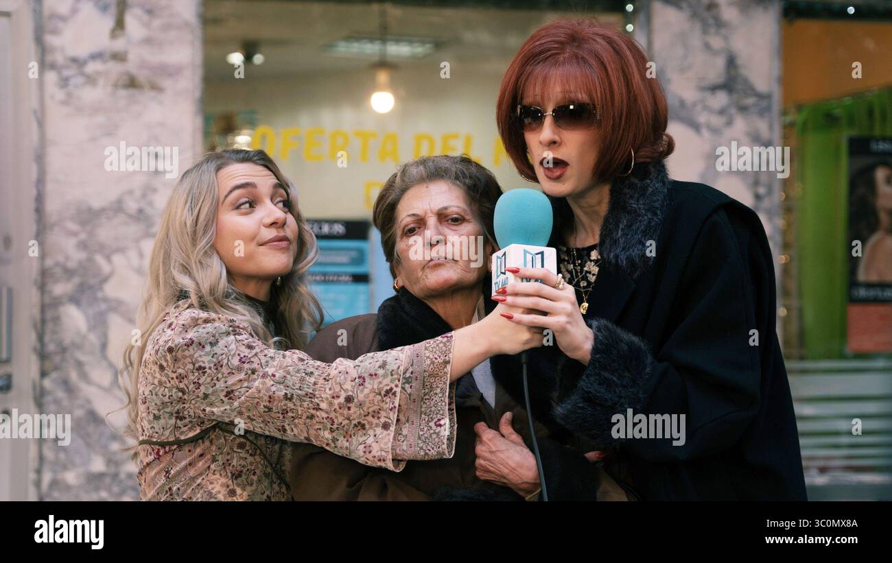 SUPERSTAR, (aka SUPERESTAR), from left: Elena de Lara, Rocio Ibanez ...