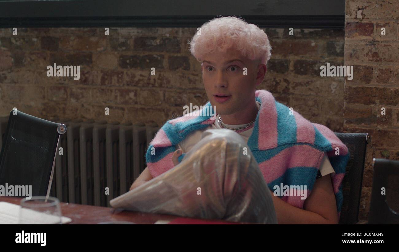 TOO MUCH, Leo Reich, (Season 1, aired July 10, 2025). photo: ©Netflix ...