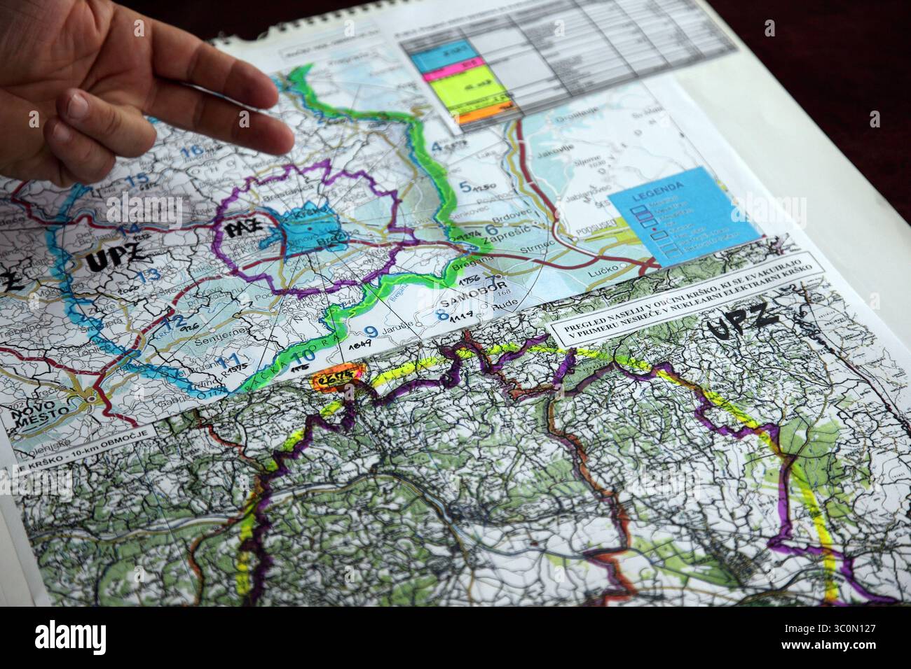 The map showing the three zones of the area around the nuclear power ...